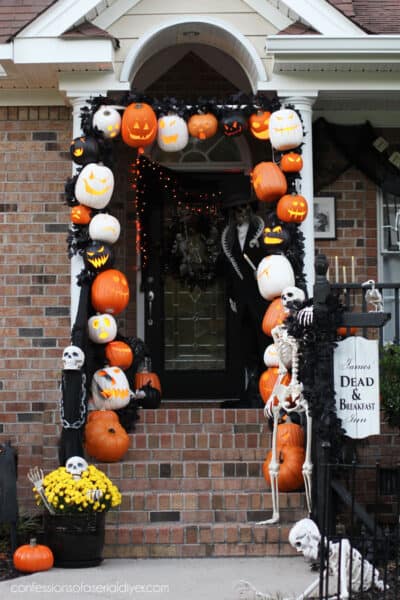 DIY Outdoor Halloween Witches +Video • Craving Some Creativity