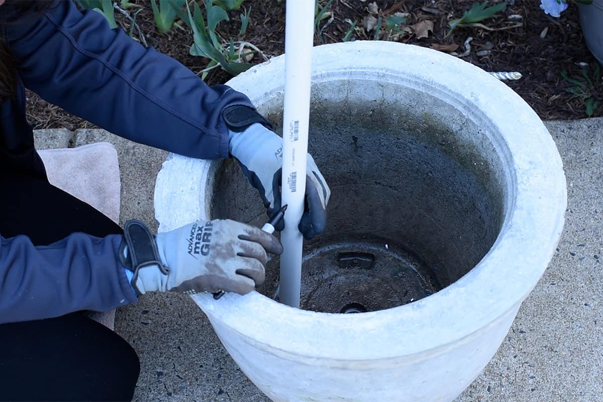 Make Your Own Self-Watering Planters (+video) • Craving Some Creativity